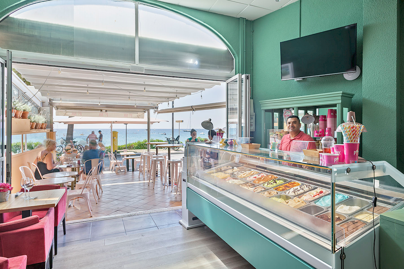 Pink Tucan Beach Bar